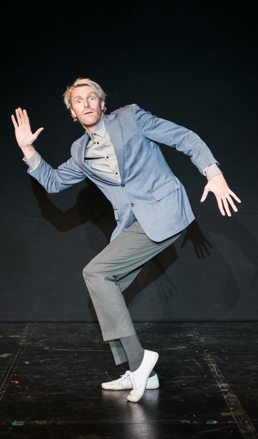 Trygve Wakenshaw – Taneční magazín